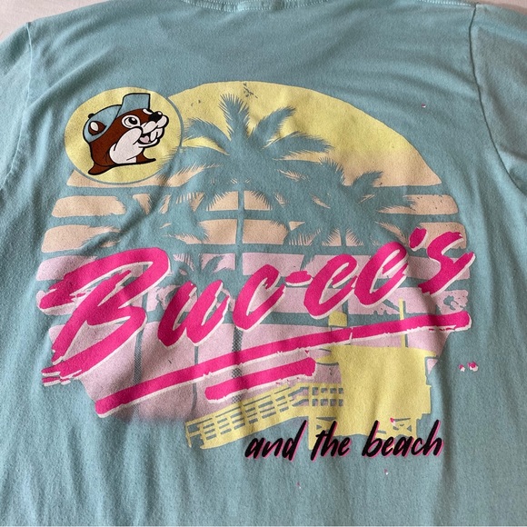 Buc-Ees | Tops | Bucees Beaver Graphic Tshirt Size Small Bucees And The ...